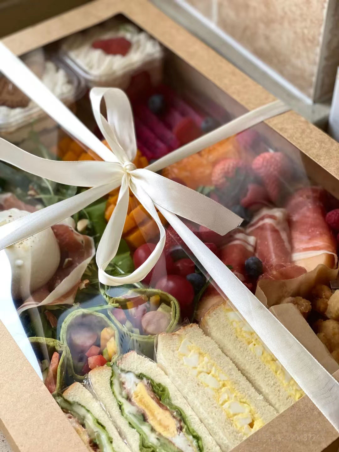 Kraft paper picnic box spring outing food takeaway boxes - Cake Boxes ...